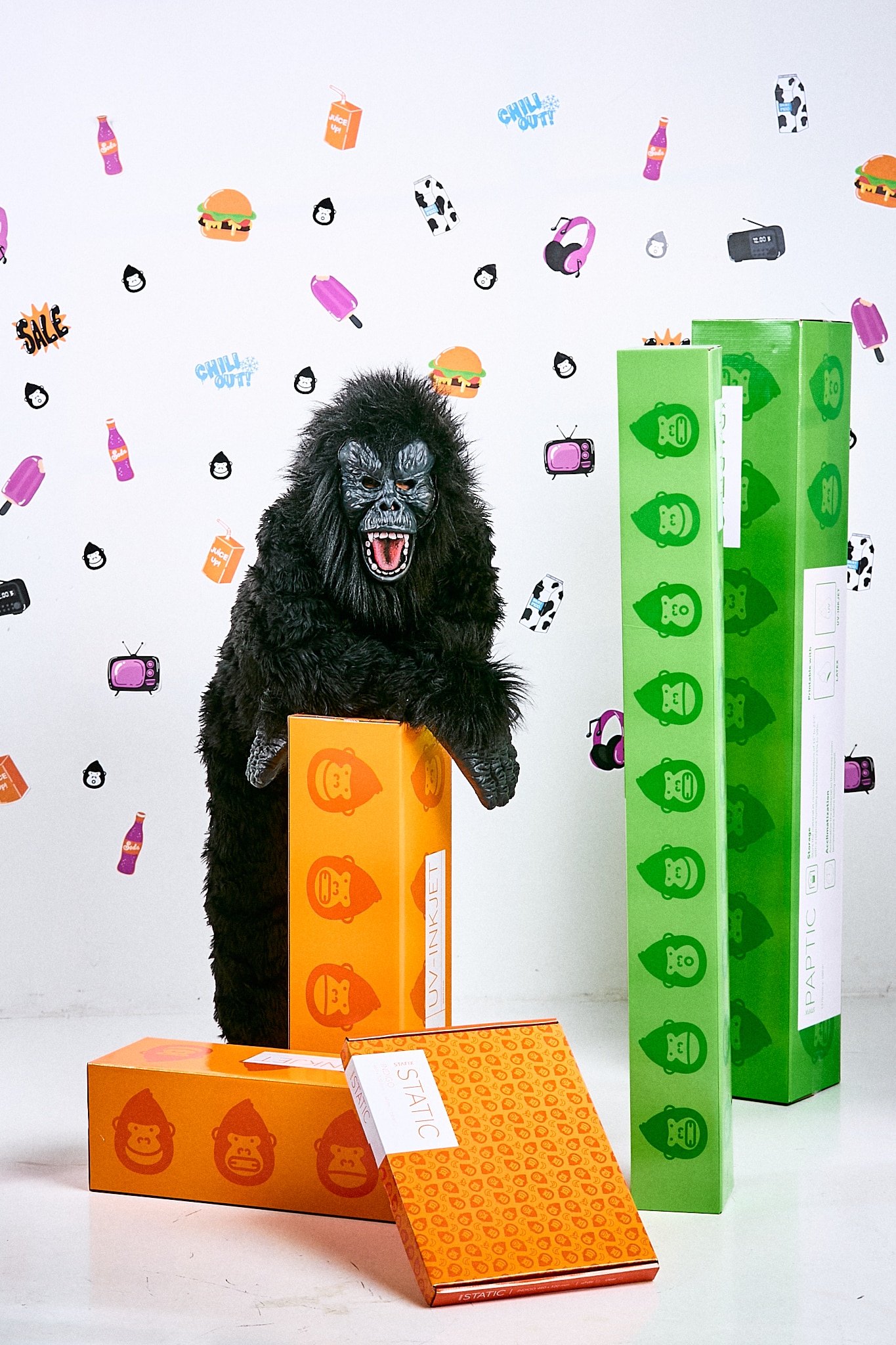 How can stores refresh campaign visuals without damaging surfaces? - Stafix